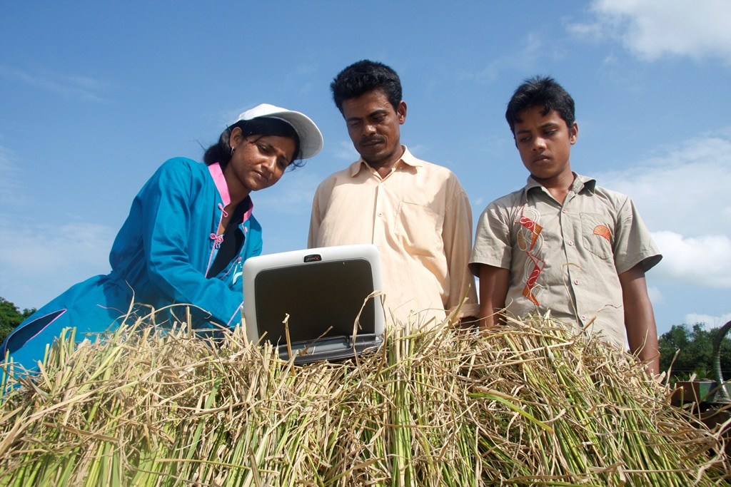 IRRI shares Rice Crop Manager experience during the 10th ICT4D ...