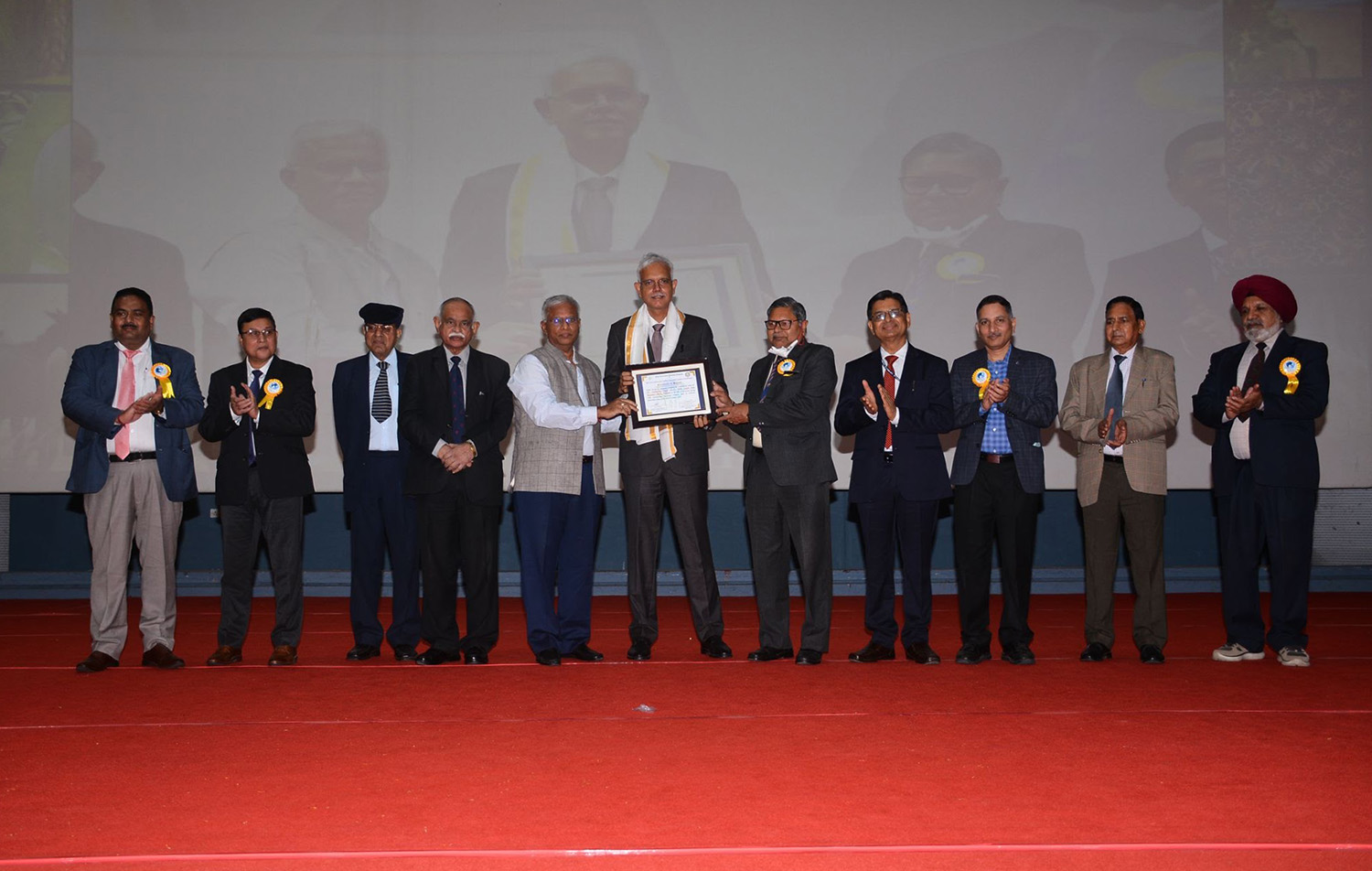 IRRI, ISARC head recognized for contributions to Indian agronomy at 5th ...